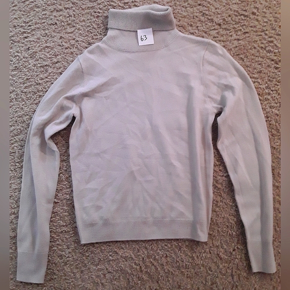 Boohoo | Sweaters | Boohoo Small Beige Lightweight Sweater | Poshmark